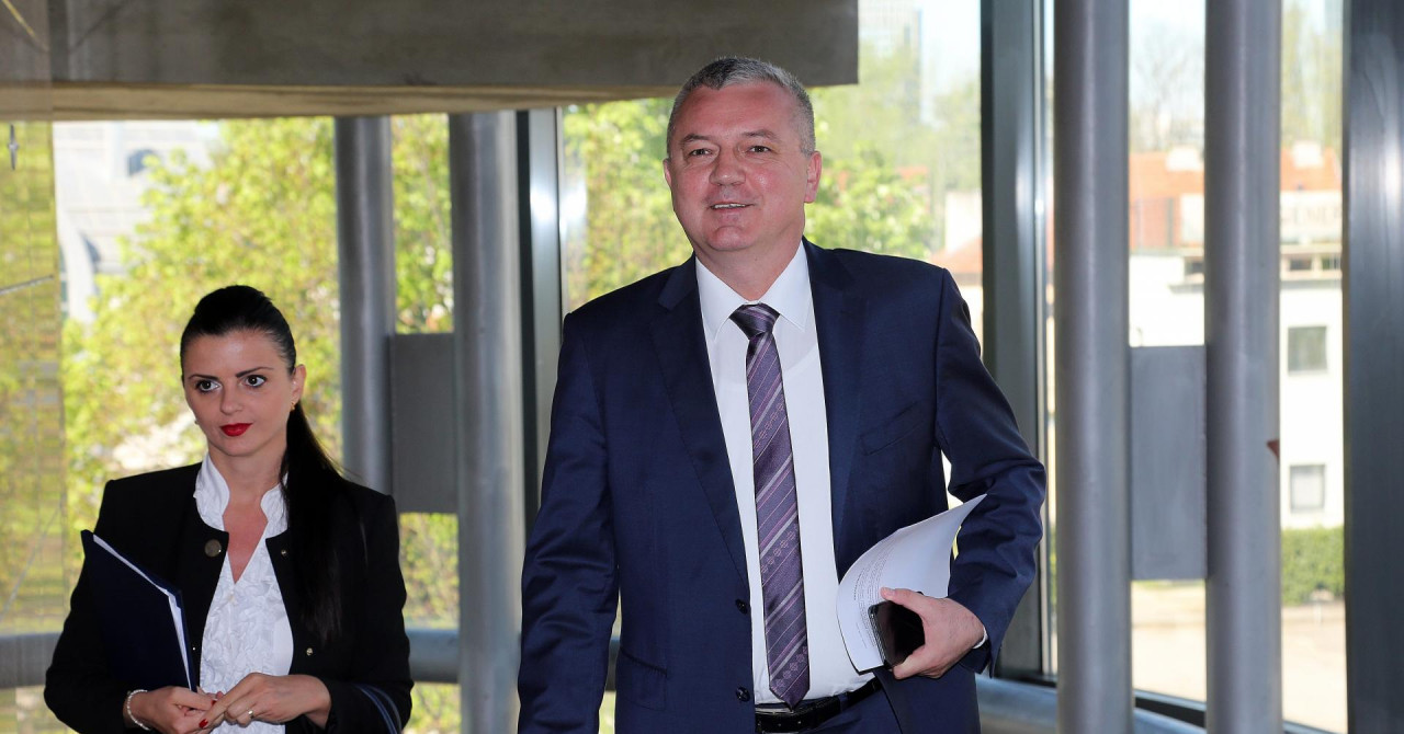 Jutarnji list - Ministar Darko Horvat za Jutarnji: Ovih dana stiže ... Jutarnji list - Ministar Darko Horvat za Jutarnji: Ovih dana stiže ...