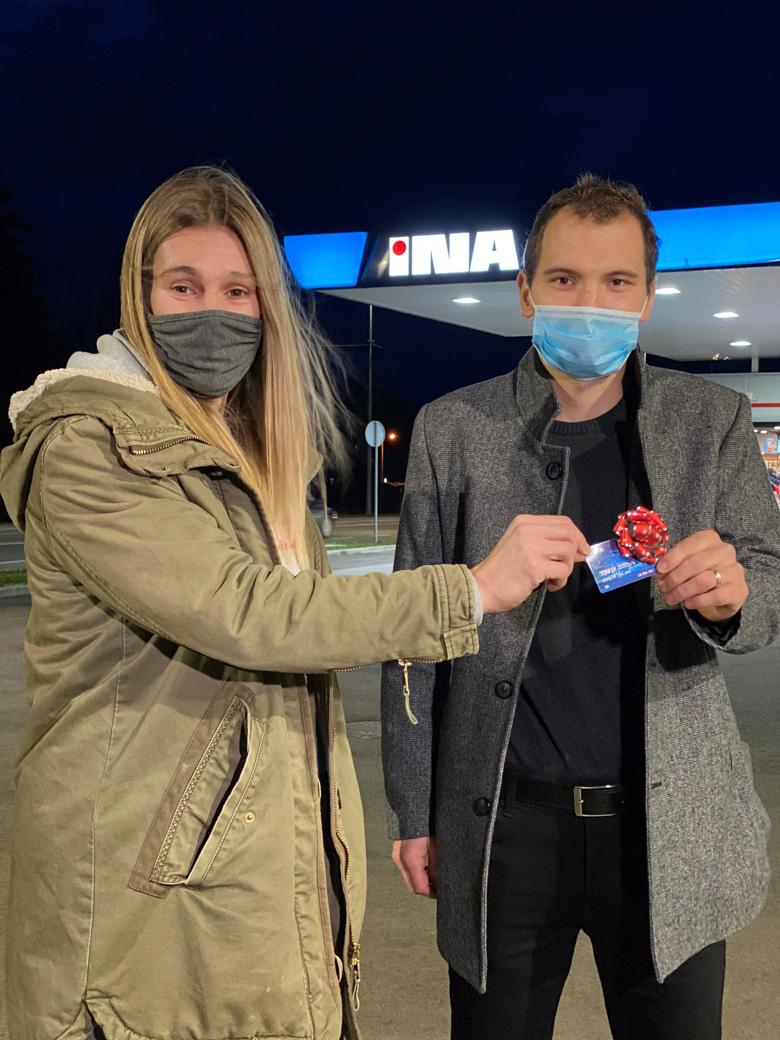 Jutarnji list - Nagrađen 100.000 korisnik INA Loyalty programa