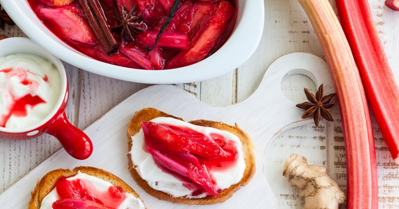 Dobra Hrana - Od svestrane rabarbare napravite pitu i džem, a dodati je ...