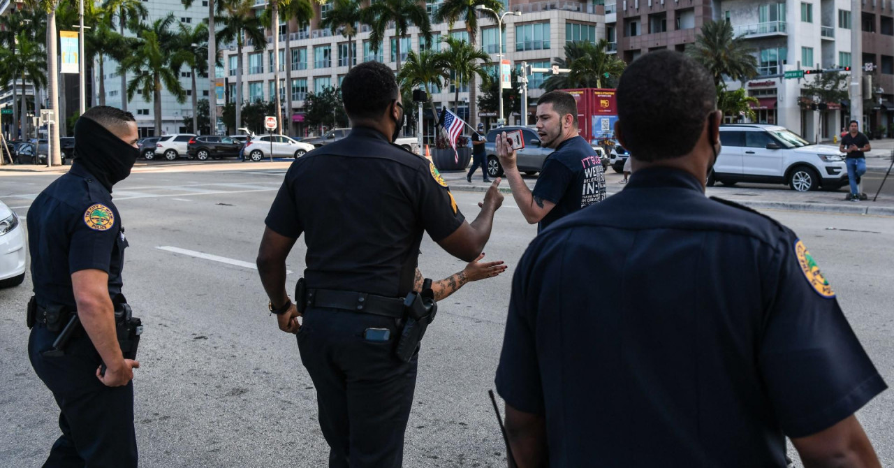 Jutarnji list - Pucnjava ispred bilijar kluba u Miamiju: Dvoje ljudi je poginulo, ozlijeđeno ih ...