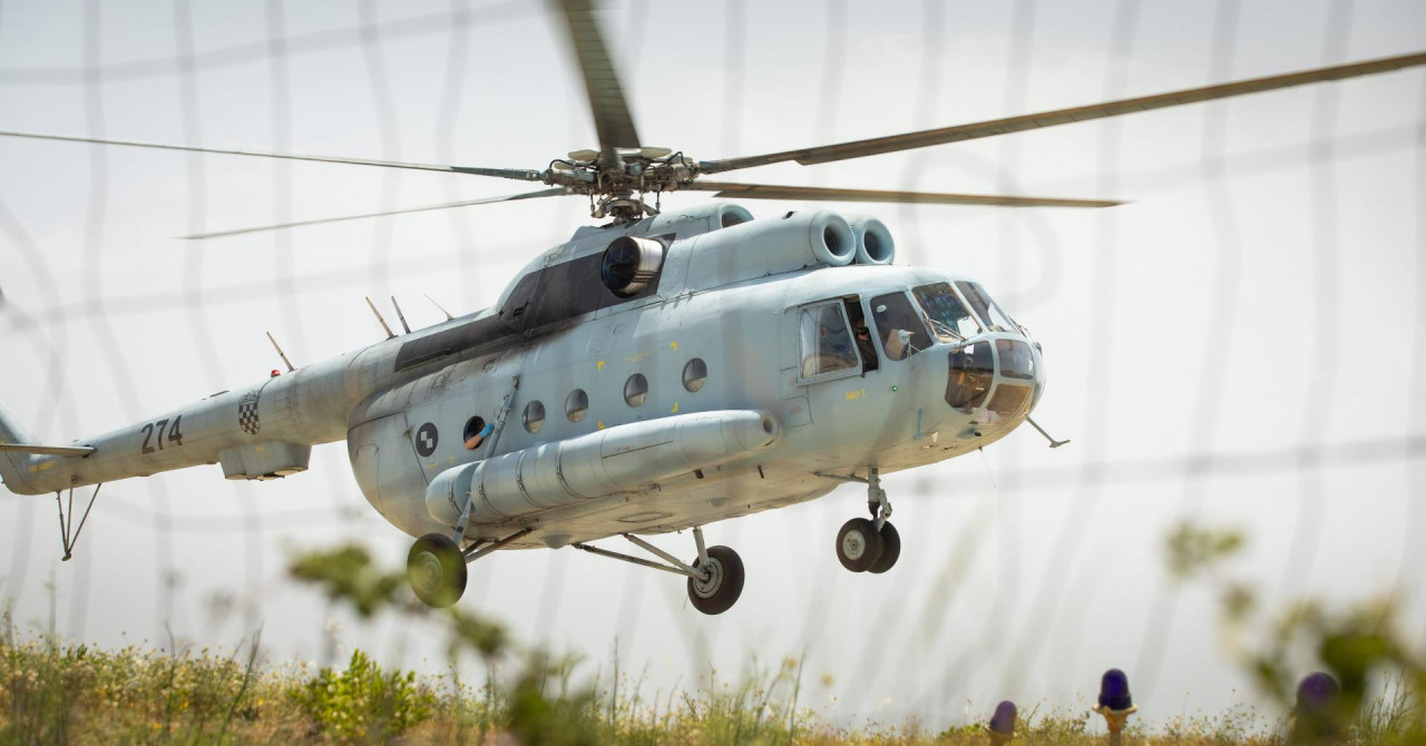 Jutarnji list - MORH se oglasio o slučaju helikoptera HRZ-a koji je vraćen s pola puta kad je ...