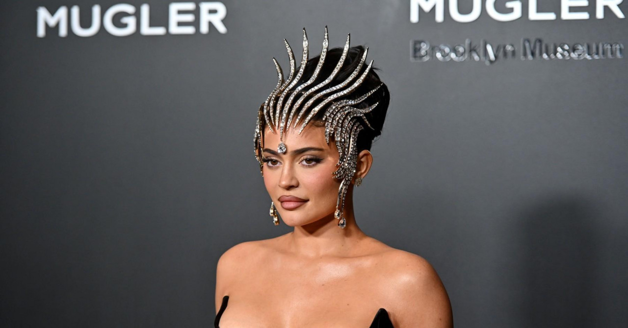 Gloria - Zvijezde odale počast modnom virtuozu, Kylie Jenner se istaknula s čak dva looka