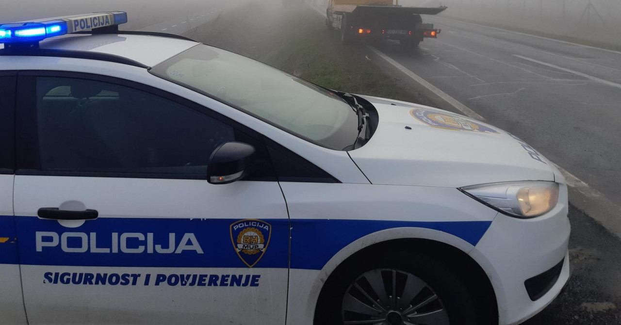 Jutarnji list - Na autocesti A1 kod Gospića u vožnji se zapalio auto: 'Nije imao vatrogasni ...