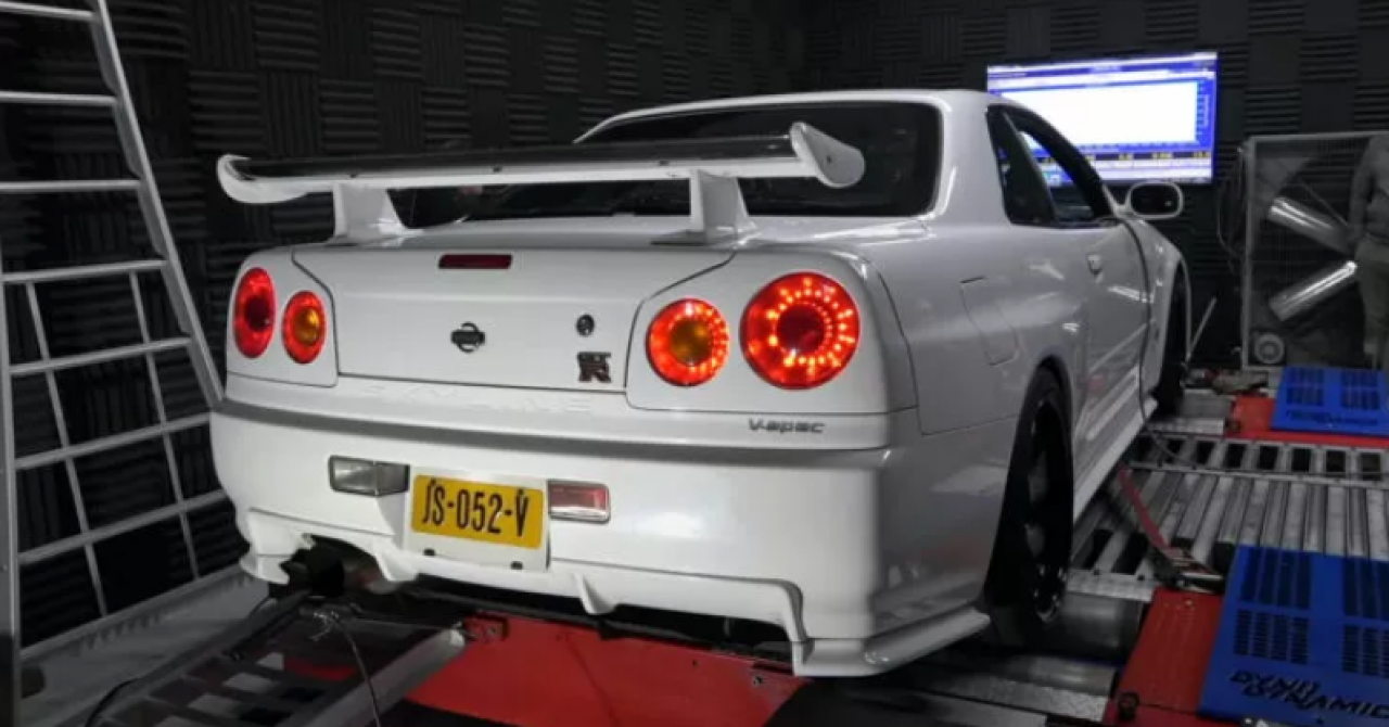 Auto Klub - Pogledajte Nissan Skyline R34 GT-R na dynu s gotovo tri ...