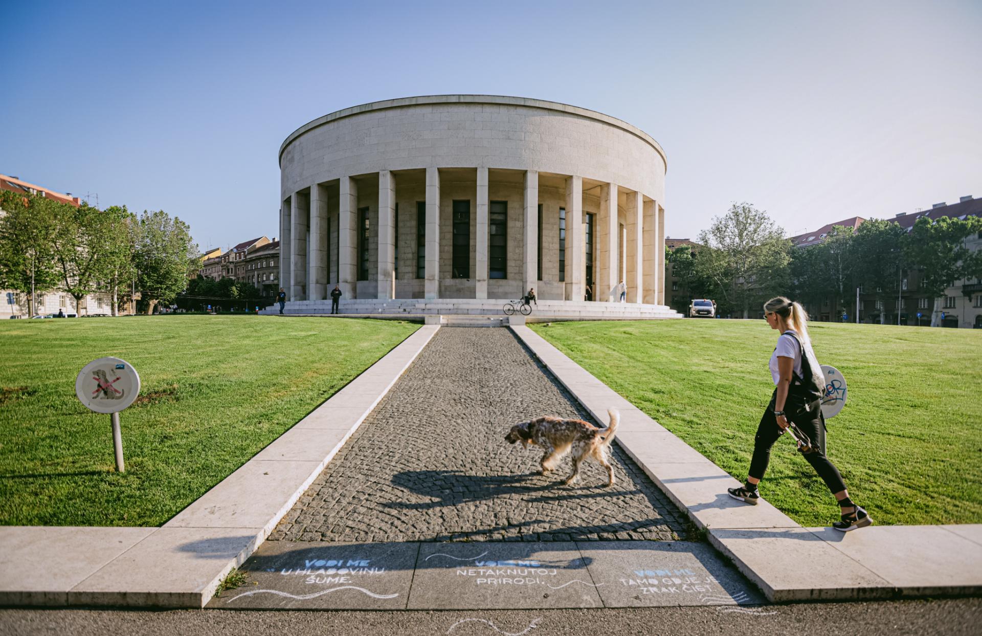 Jutarnji list - U pet hrvatskih gradova preko noći osvanuli intrigantni grafiti na pločniku i ...
