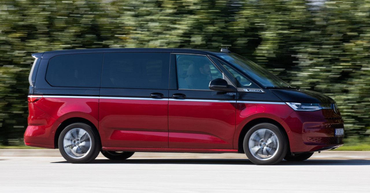 Auto Klub - Test: VW Multivan L2 1.4 eTSI Hybrid je super luksuzna kuća ...