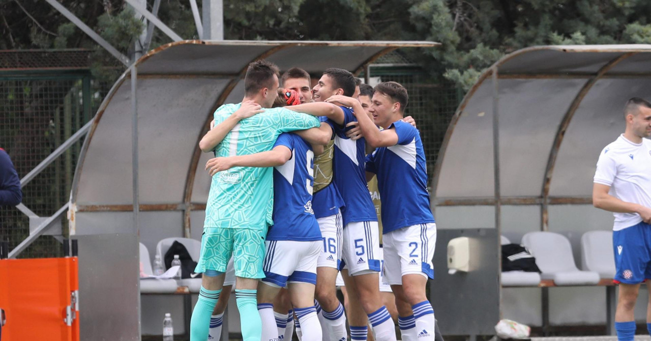 Sportske novosti - Dinamovi juniori prošli u playoff-rundu Lige prvaka, na korak su do ulaska u ...