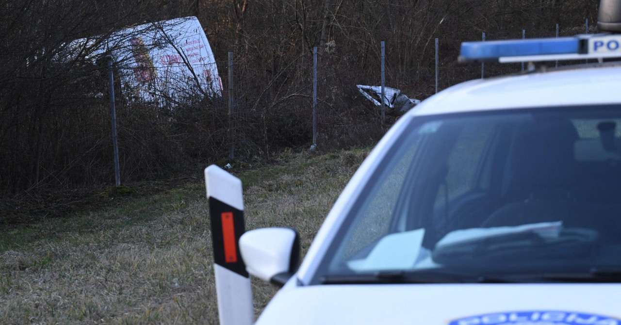 Jutarnji list - Pijani maloljetnik (15) sletio u jarak, auto je od ... Jutarnji list - Pijani maloljetnik (15) sletio u jarak, auto je od ...