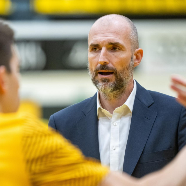 Sportske novosti - Uvjerljiv poraz Splita u Beogradu, košarkaši Slavena ...