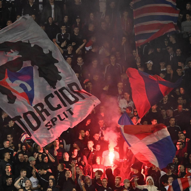 Sportske novosti - FOTO Torcida se oglasila nakon Marićeve ostavke ...