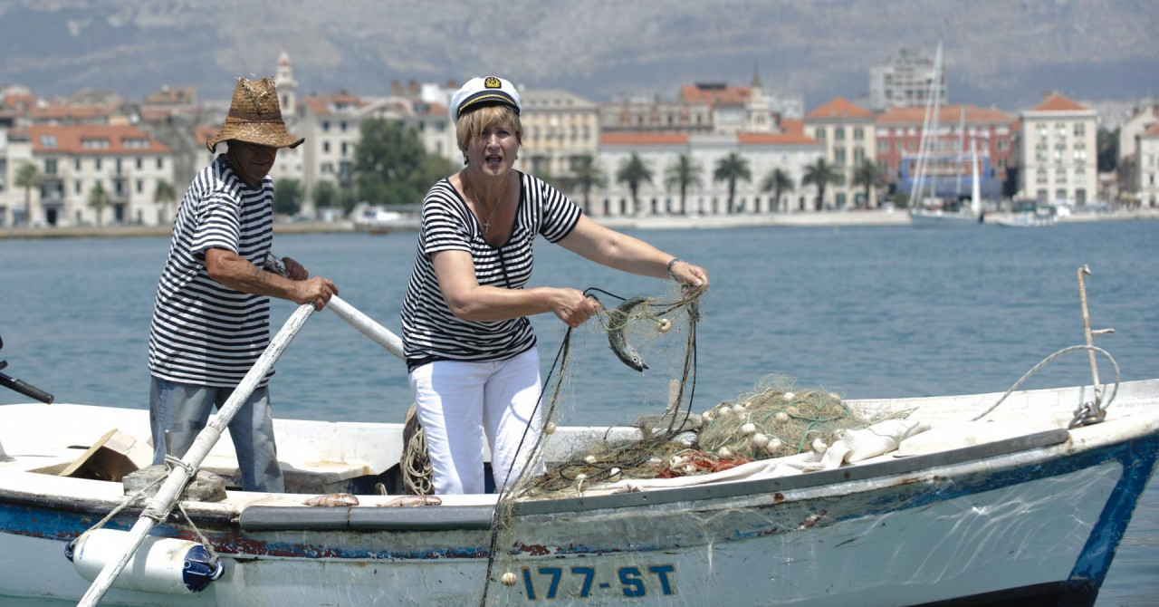 Jutarnji list - U kampanju uskočila i ikona desne scene: 'Glasajte za ...