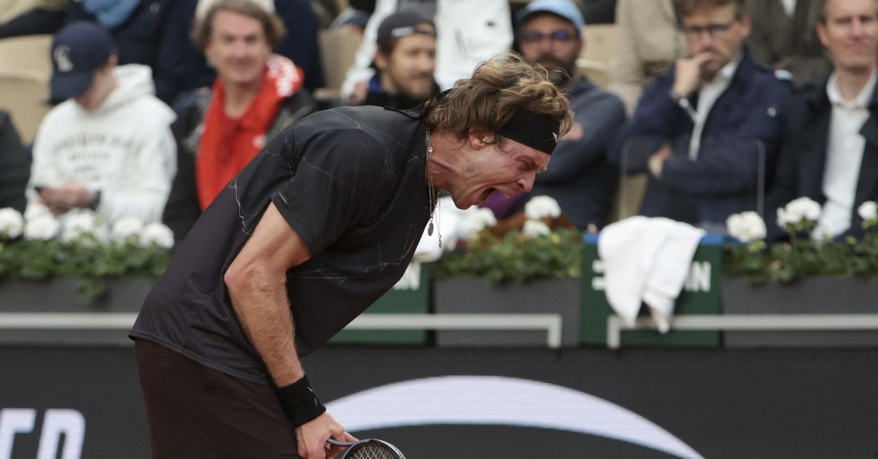 Sportske novosti - VIDEO Divljanje kakvo dugo nije viđeno: Rus doživio ...