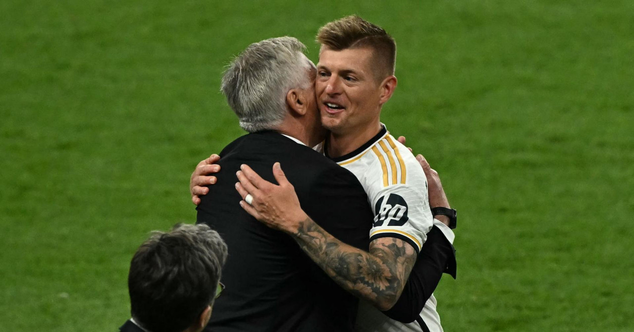 Sportske novosti - Ancelotti nakon finala poslao Kroosu iznenađujuću ... Sportske novosti - Ancelotti nakon finala poslao Kroosu iznenađujuću ...