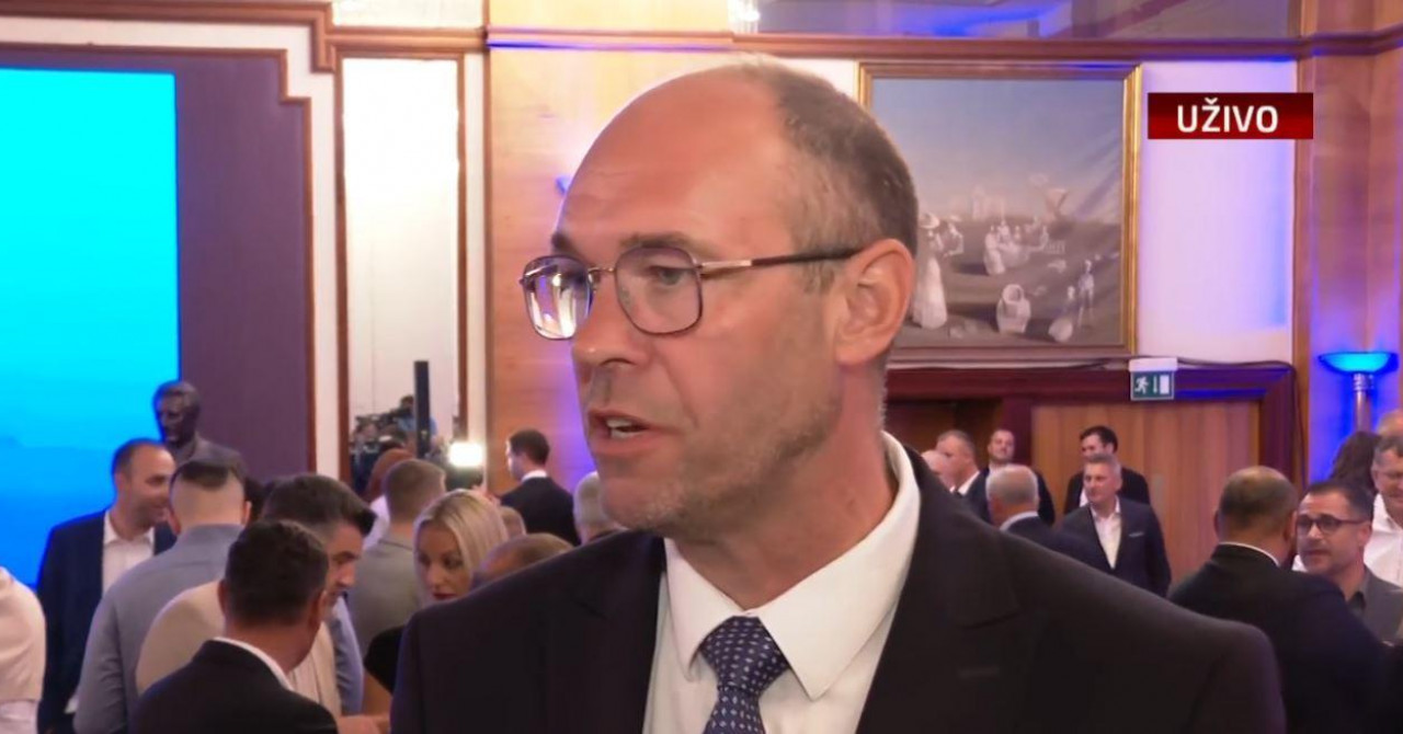 Jutarnji list - Pogledajte Stierovu reakciju kada ga je u euforičnom stožeru HDZ-a novinarka ...