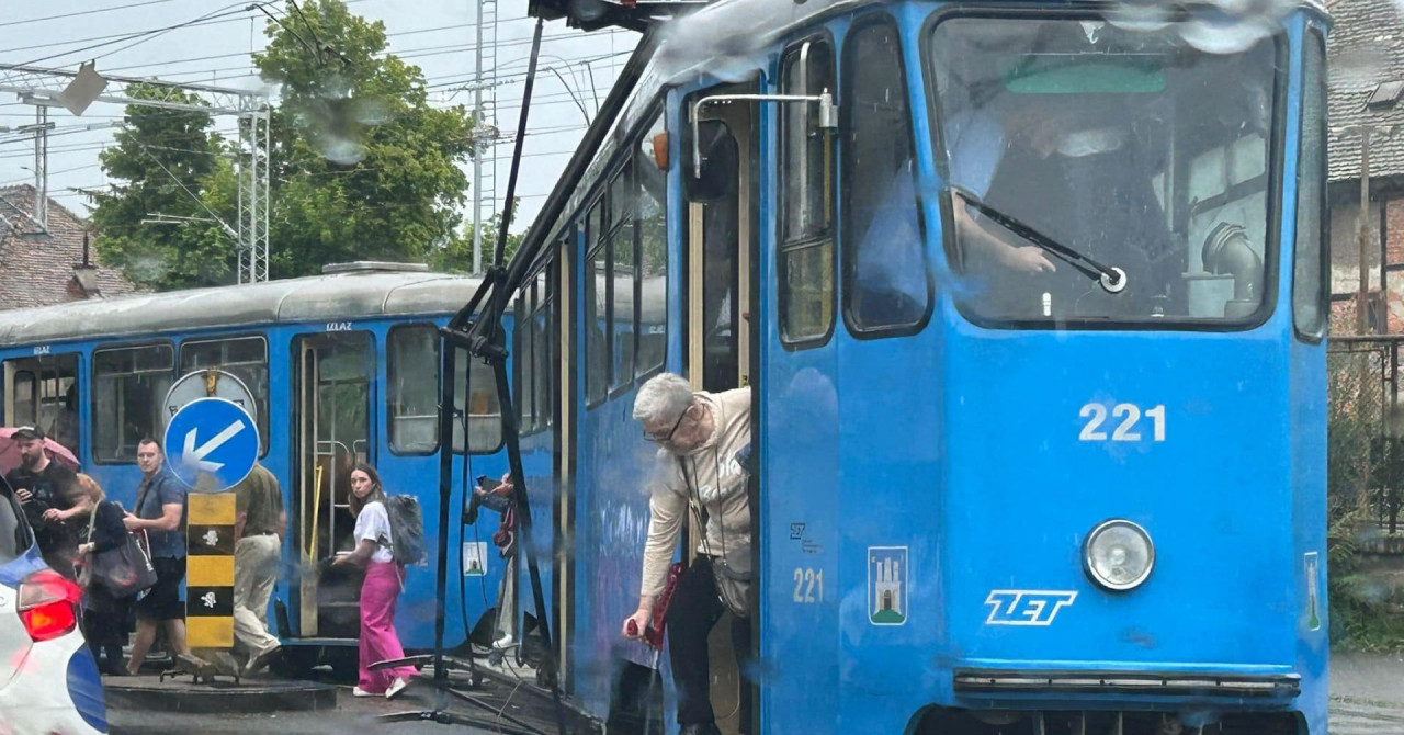 Jutarnji list - Kolaps tramvajskog prometa u Zagrebu, dvojci je otpao cijeli sustav za napajanje!