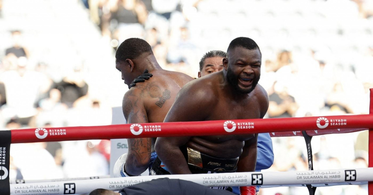 Fight Site - (VIDEO) Anderson zamalo ispao iz ringa! Pogledajte nokaut kojim je Bakole slavio ...