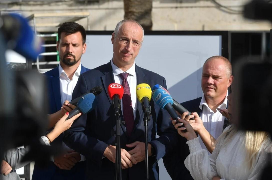 Jutarnji list - Puljak predstavio projekt uređenja i proširenja splitske Rive, objavljene i ...