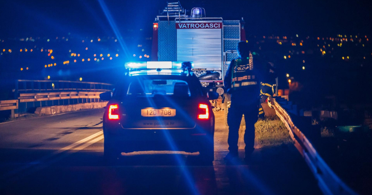 Jutarnji list - Automobil kod Velike sletio s ceste i zapalio se, jedna je osoba poginula