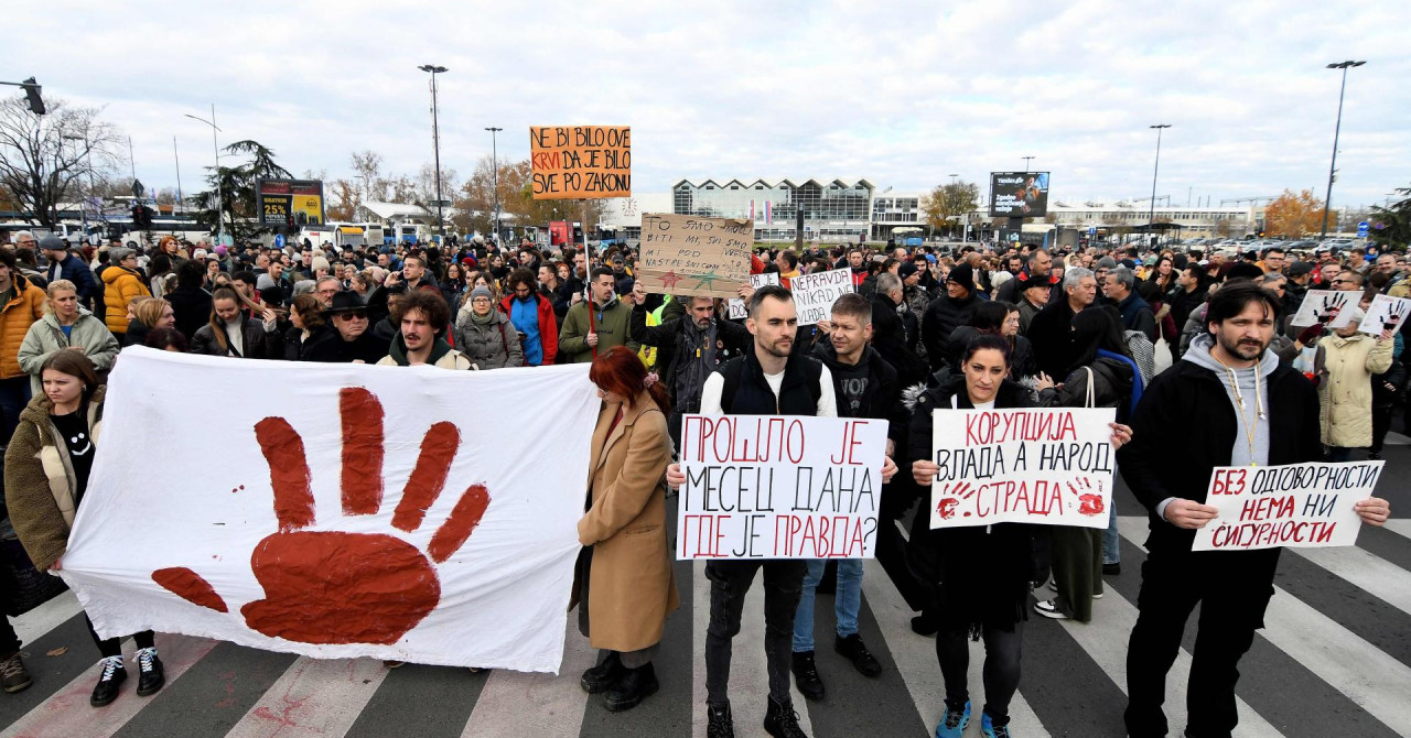 Jutarnji list - Kaos u Novom Sadu, prosvjednici upadali u zgradu ...