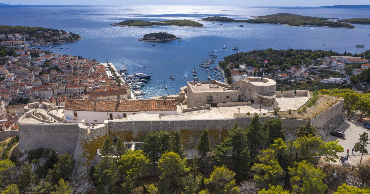 Jutarnji list - U prvom hrvatskom realityju osvojili apartman, a onda je puknuo skandal: na sud ...