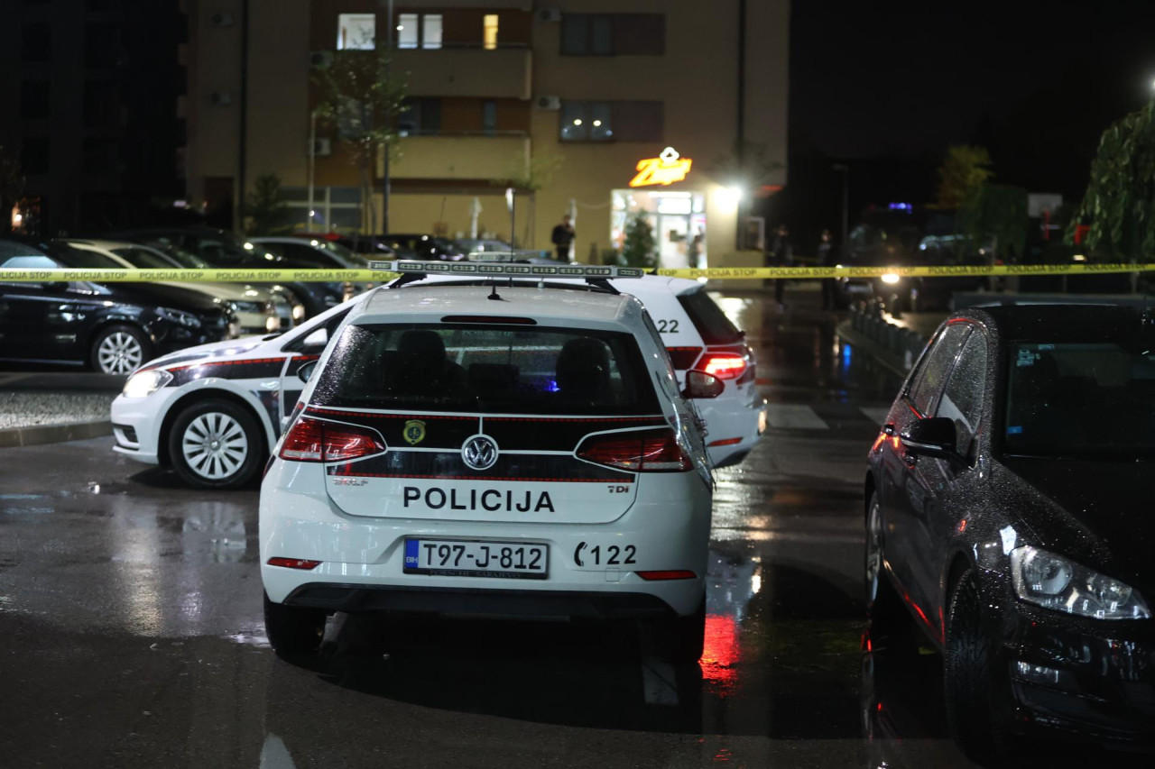 Jutarnji list - Policija u kući u Brčkom pronašla 31 dijete: 'Imali su hrvatske putovnice'