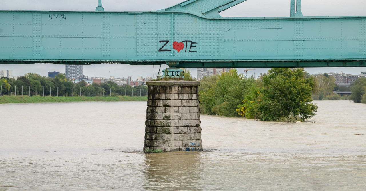 Jutarnji list - Rastu vodostaji rijeka: Sava se u Zagrebu izlila iz korita, na snazi izvanredne ...